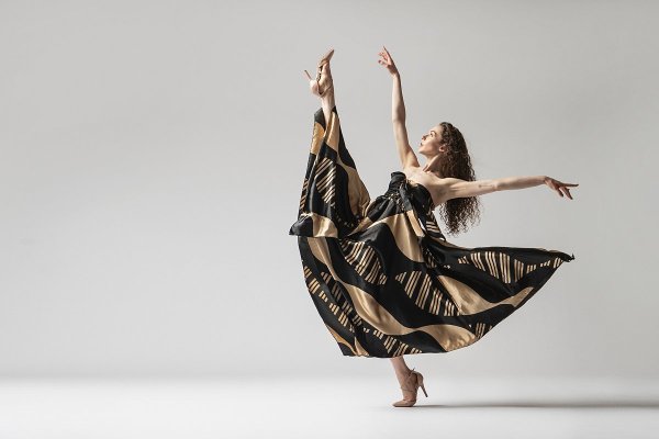 Dance Sessions- In Studio – Amanda Tipton Photography